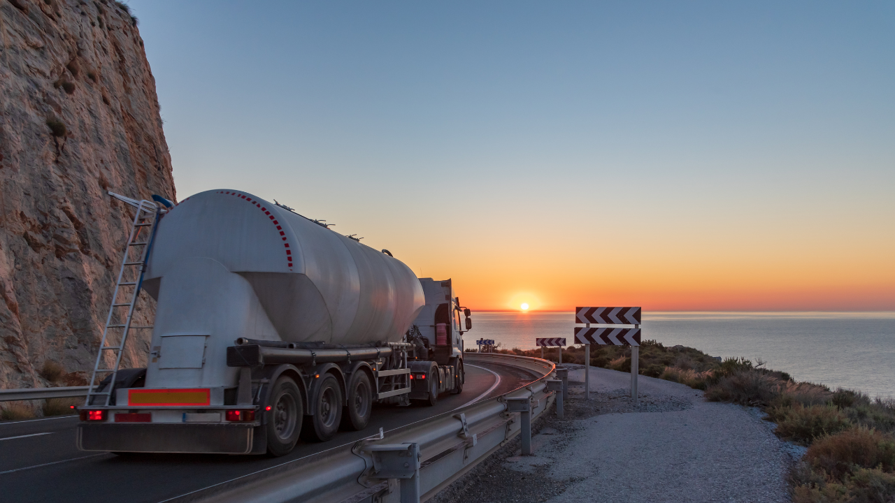 Cement Logistics | Guide to Hauling Cement Powder