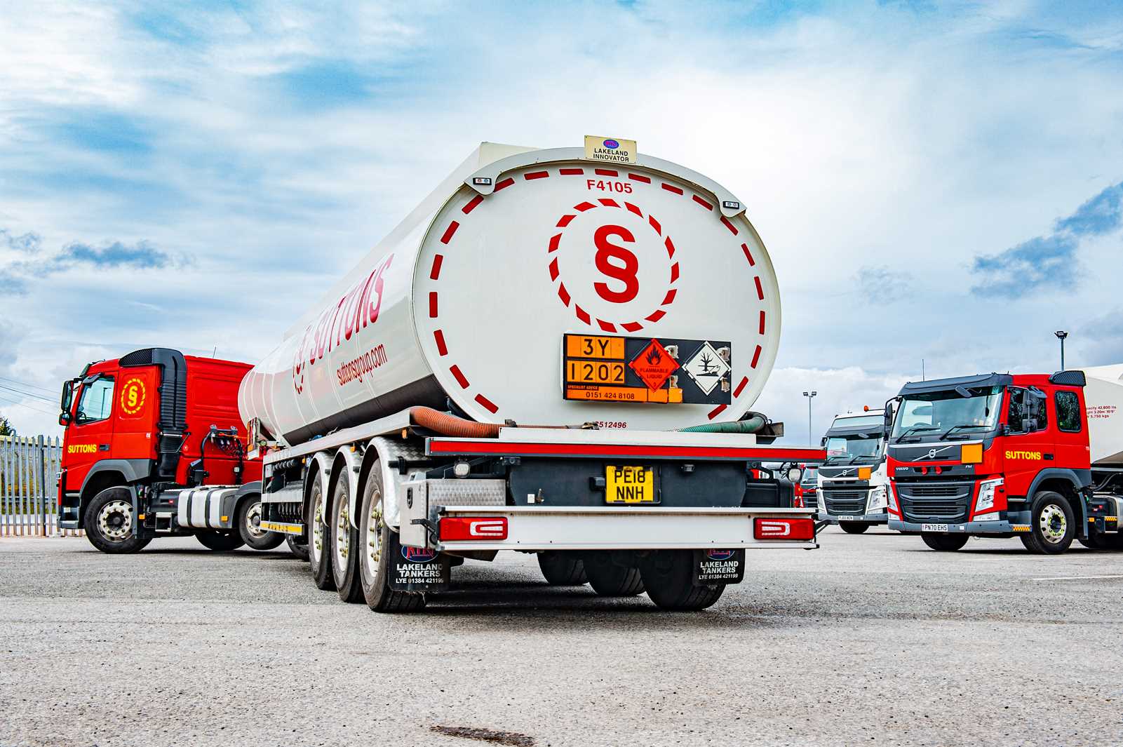 Transporting Fuel by Road: Products Moved in Road Tankers